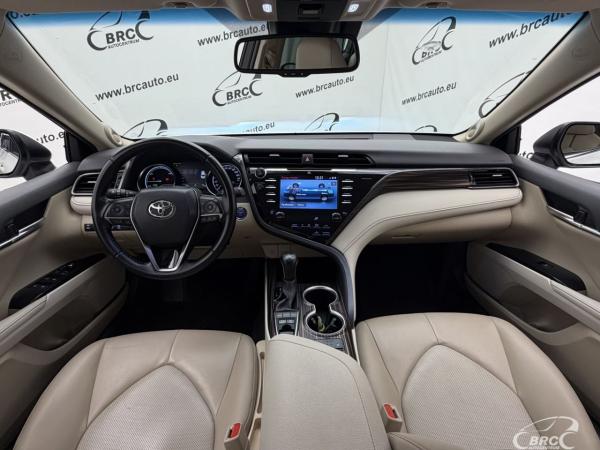 Тойота Камри 2020 в Вильнюс на AUTOMOTO.COM.LV Тойота Камри 2020 в Вильнюс, объемом двигателя 2.49 л и пробегом 111 тыс. км за 22900 €, фото 4 на AUTOMOTO.COM.LV