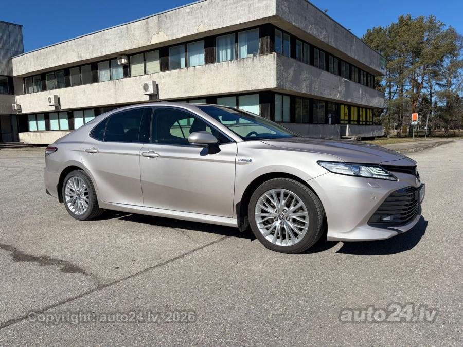 Toyota Camry 2021 in Tallinn, with an engine capacity of 2.50 L and mileage of 50 thousand km for 27900 €, photo 3 on AUTOMOTO.COM.LV