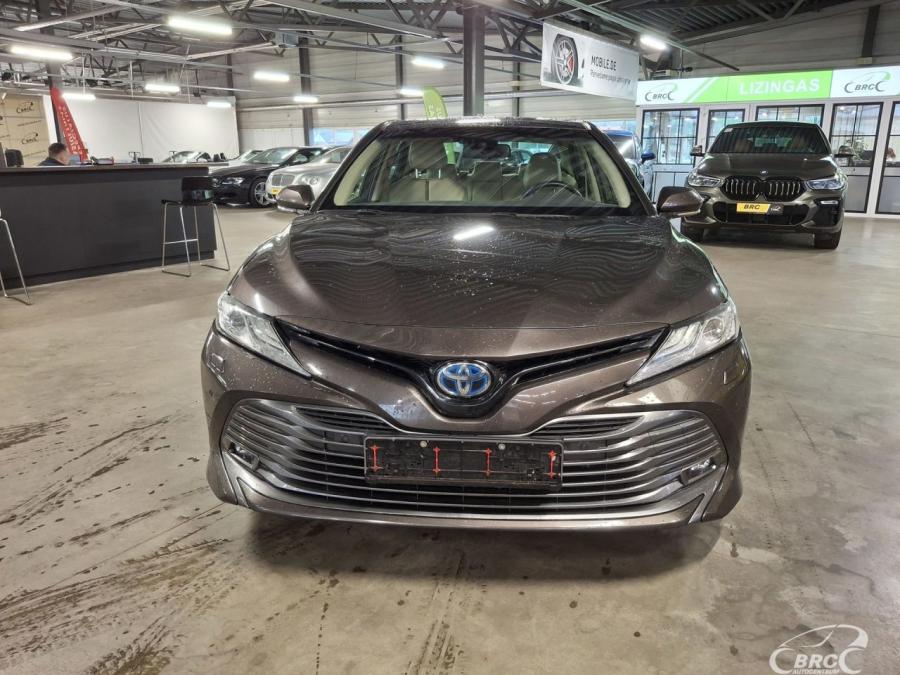 Toyota Camry 2021 in Vilnius, with an engine capacity of 2.49 L and mileage of 45 thousand km for 27900 €, photo 3 on AUTOMOTO.COM.LV