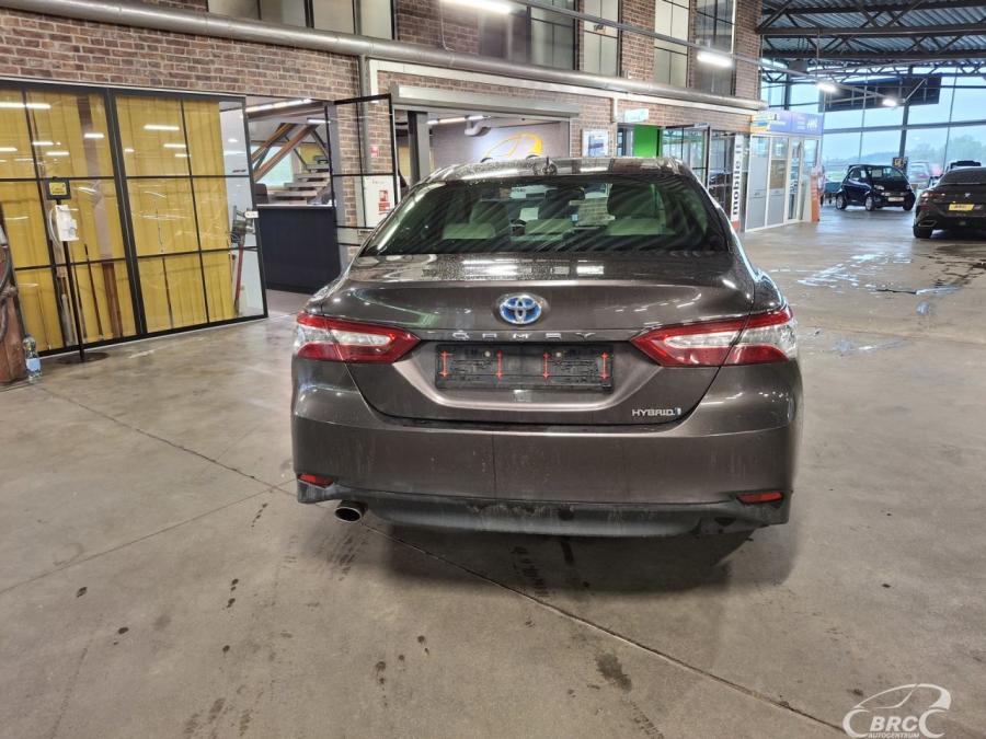 Toyota Camry 2021 in Vilnius, with an engine capacity of 2.49 L and mileage of 45 thousand km for 27900 €, photo 5 on AUTOMOTO.COM.LV