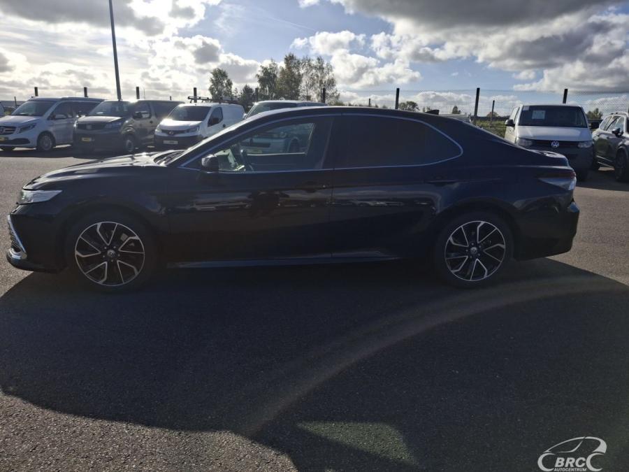 Toyota Camry 2021 in Vilnius, with an engine capacity of 2.49 L and mileage of 250 thousand km for 16900 €, photo 6 on AUTOMOTO.COM.LV