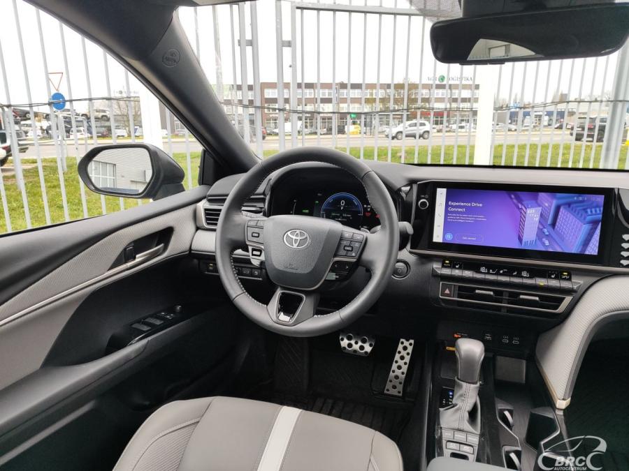 Toyota Camry 2025 Klaipėda, ar dzinēja tilpumu 2.49 L un nobraukumu 9 tūkst. km par 34900 €, foto 4 vietnē AUTOMOTO.COM.LV