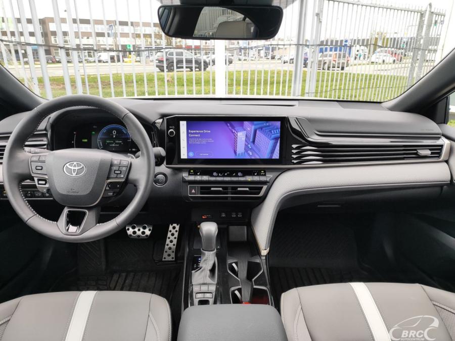 Toyota Camry 2025 Klaipėda, ar dzinēja tilpumu 2.49 L un nobraukumu 9 tūkst. km par 34900 €, foto 5 vietnē AUTOMOTO.COM.LV