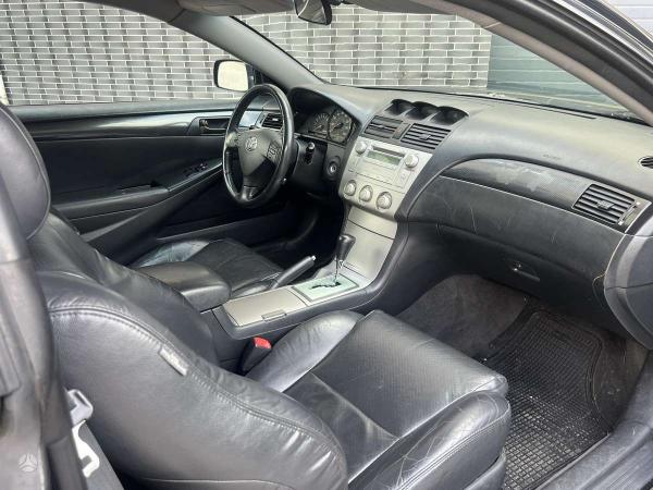 Черный Тойота Camry Solara 2005 в Вильнюс, объемом двигателя 2.36 л и пробегом 180 тыс. км за 1200 €, фото 7 на AUTOMOTO.COM.LV