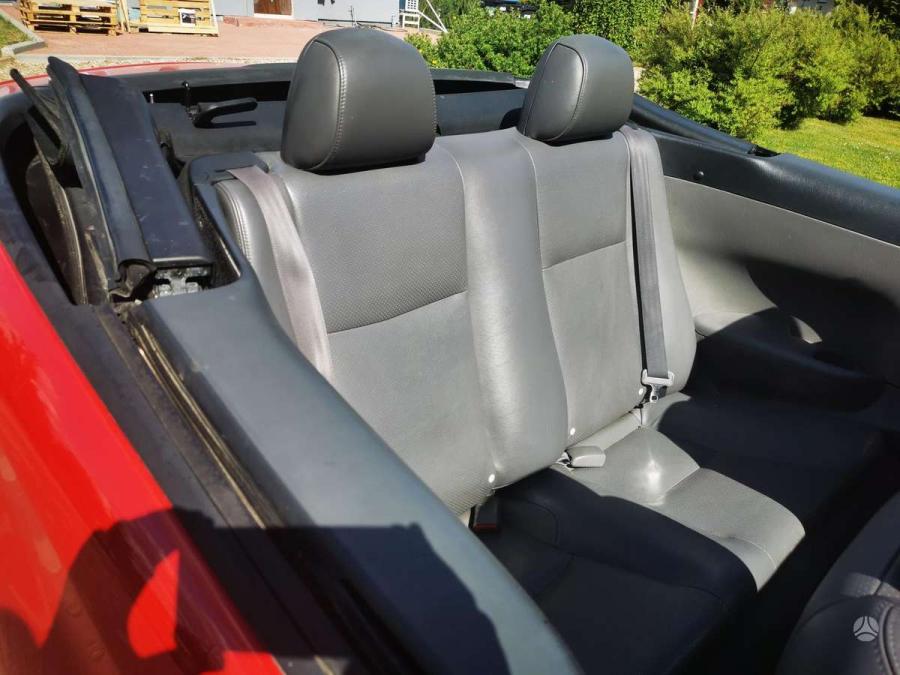 Sarkans Toyota camry-solara 2005 Viļņa, ar dzinēja tilpumu 3.30 L un nobraukumu 165 tūkst. km par 5900 €, foto 5 vietnē AUTOMOTO.COM.LV