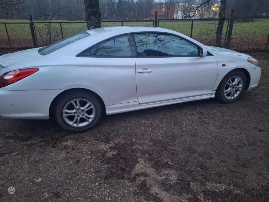 White Toyota camry-solara 2005 in Vilnius, with an engine capacity of 2.40 L and mileage of 299 thousand km for 2300 €, photo 5 on AUTOMOTO.COM.LV