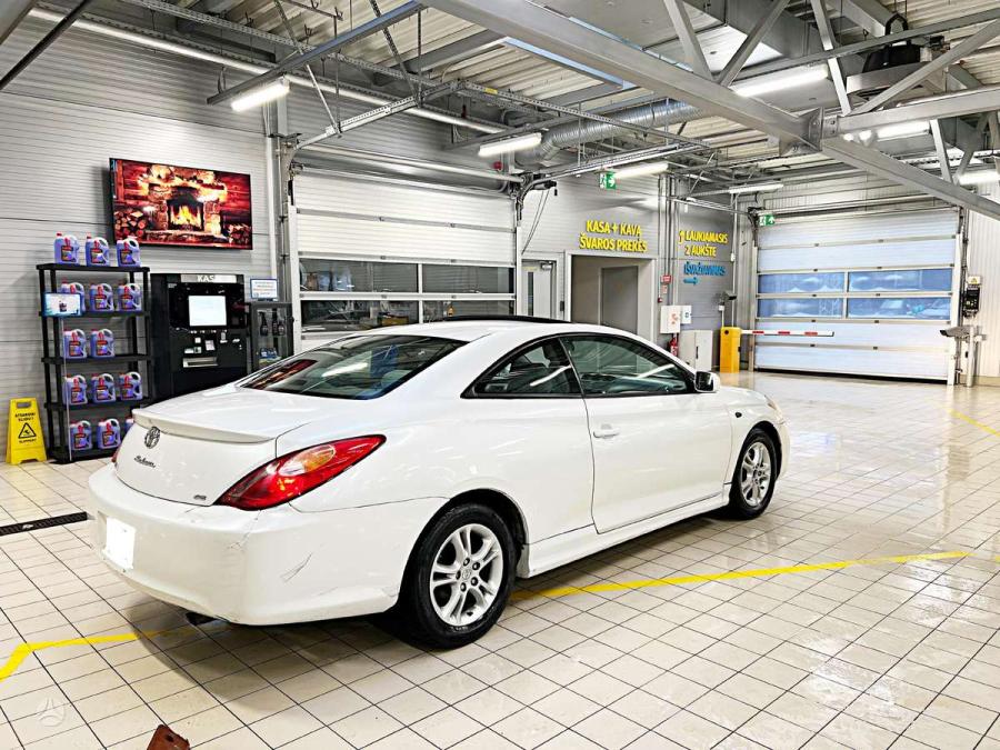 White Toyota camry-solara 2006 in Vilnius, with an engine capacity of 2.40 L and mileage of 174 thousand km for 1999 €, photo 1 on AUTOMOTO.COM.LV
