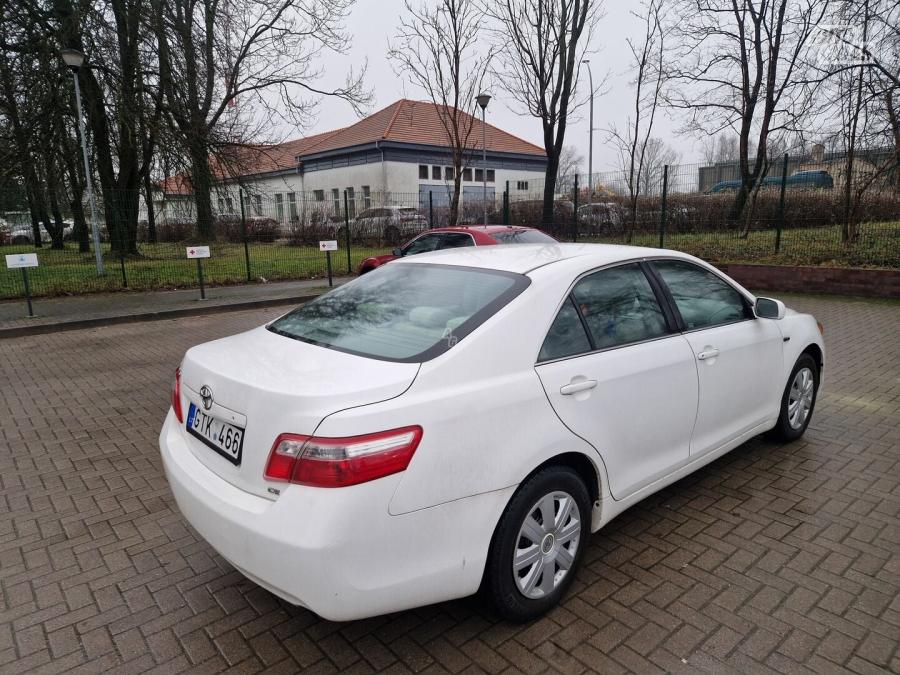 Balts Toyota Camry 2009 Klaipėda, ar dzinēja tilpumu 2.40 L un nobraukumu 169 tūkst. km par 3200 €, foto 4 vietnē AUTOMOTO.COM.LV
