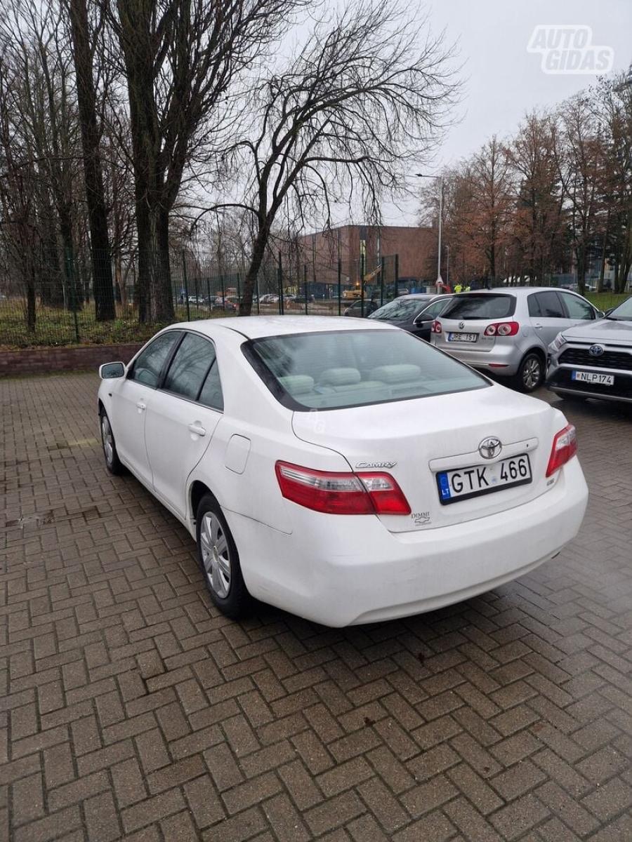 Balts Toyota Camry 2009 Klaipėda, ar dzinēja tilpumu 2.40 L un nobraukumu 169 tūkst. km par 3200 €, foto 5 vietnē AUTOMOTO.COM.LV