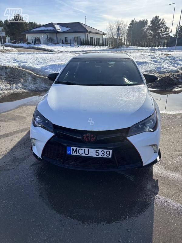 Balts Toyota Camry 2015 Utena, ar dzinēja tilpumu 2.50 L un nobraukumu 135 tūkst. km par 7500 €, foto 2 vietnē AUTOMOTO.COM.LV