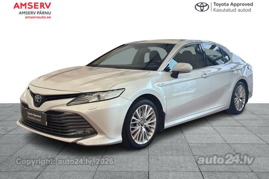 White Toyota Camry 2019 in Parnu, with an engine capacity of 2.50 L and mileage of 150 thousand km for 20500 €, photo 1 on AUTOMOTO.COM.LV