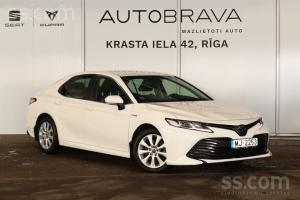 Белый Тойота Камри 2019 в Рига, объемом двигателя 2.50 л и пробегом 59 тыс. км за 21500 €, фото 4 на AUTOMOTO.COM.LV