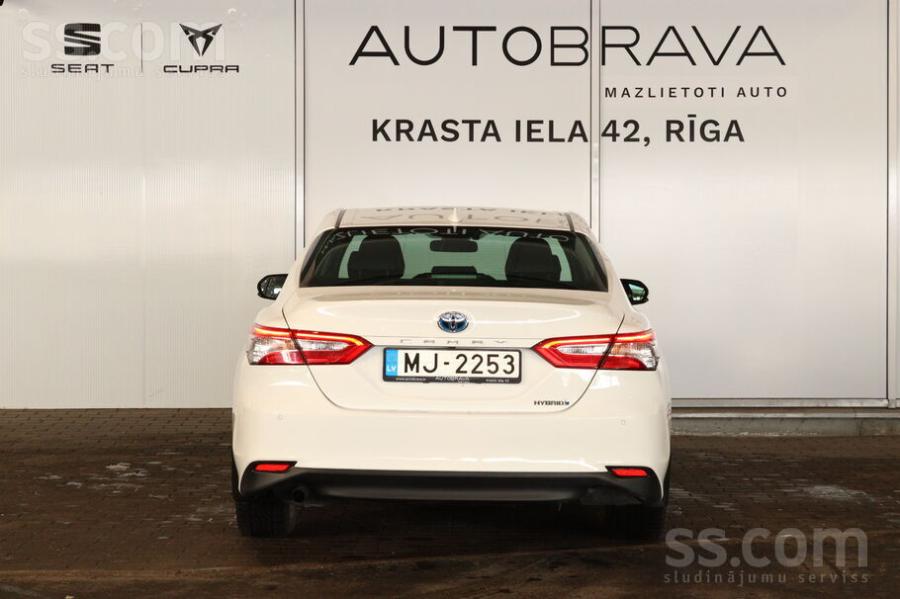 Белый Тойота Камри 2019 в Рига, объемом двигателя 2.50 л и пробегом 59 тыс. км за 21500 €, фото 8 на AUTOMOTO.COM.LV