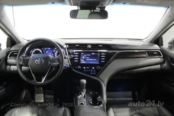 Balts Toyota Camry 2019 Tallina, ar dzinēja tilpumu 2.50 L un nobraukumu 211 tūkst. km par 17490 €, foto 8 vietnē AUTOMOTO.COM.LV
