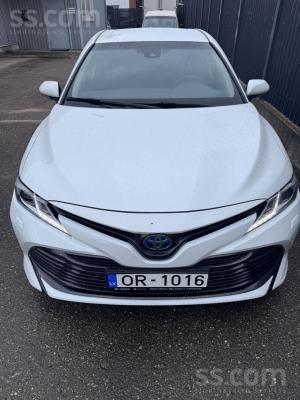 Balts Toyota Camry 2019 Rīga, ar dzinēja tilpumu 2.50 L un nobraukumu 192 tūkst. km par 17500 €, foto 5 vietnē AUTOMOTO.COM.LV
