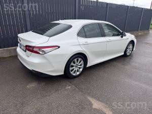 Balts Toyota Camry 2019 Rīga, ar dzinēja tilpumu 2.50 L un nobraukumu 192 tūkst. km par 17500 €, foto 7 vietnē AUTOMOTO.COM.LV