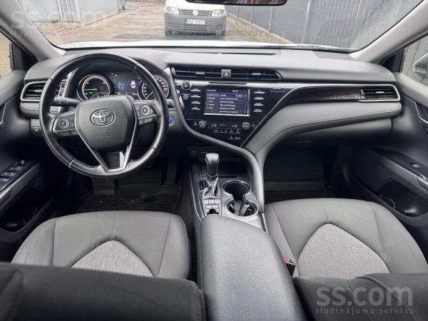 Balts Toyota Camry 2019 Rīga, ar dzinēja tilpumu 2.50 L un nobraukumu 192 tūkst. km par 17500 €, foto 7 vietnē AUTOMOTO.COM.LV