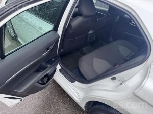 Balts Toyota Camry 2019 Rīga, ar dzinēja tilpumu 2.50 L un nobraukumu 192 tūkst. km par 17500 €, foto 10 vietnē AUTOMOTO.COM.LV