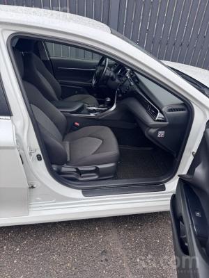 Balts Toyota Camry 2019 Rīga, ar dzinēja tilpumu 2.50 L un nobraukumu 192 tūkst. km par 17500 €, foto 12 vietnē AUTOMOTO.COM.LV