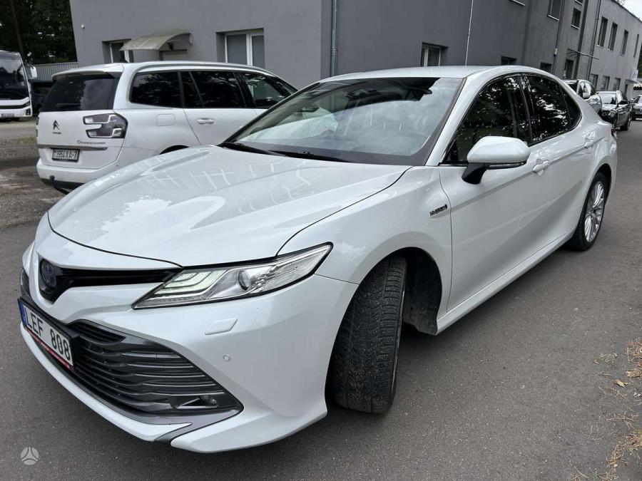 Белый Тойота Камри 2019 в Вильнюс, объемом двигателя 2.49 л и пробегом 205 тыс. км за 18900 €, фото 5 на AUTOMOTO.COM.LV