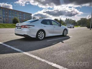 Balts Toyota Camry 2019 Rīga, ar dzinēja tilpumu 2.50 L un nobraukumu 192 tūkst. km par 14900 €, foto 3 vietnē AUTOMOTO.COM.LV