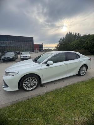 Balts Toyota Camry 2020 Tallina, ar dzinēja tilpumu 0.00 L un nobraukumu 127 tūkst. km par 18977 €, foto 3 vietnē AUTOMOTO.COM.LV