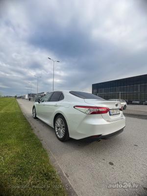 Balts Toyota Camry 2020 Tallina, ar dzinēja tilpumu 0.00 L un nobraukumu 127 tūkst. km par 18977 €, foto 4 vietnē AUTOMOTO.COM.LV