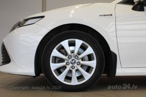 Balts Toyota Camry 2020 Tallina, ar dzinēja tilpumu 2.50 L un nobraukumu 170 tūkst. km par 17990 €, foto 15 vietnē AUTOMOTO.COM.LV
