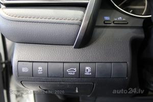 Balts Toyota Camry 2020 Tallina, ar dzinēja tilpumu 2.50 L un nobraukumu 170 tūkst. km par 17990 €, foto 16 vietnē AUTOMOTO.COM.LV