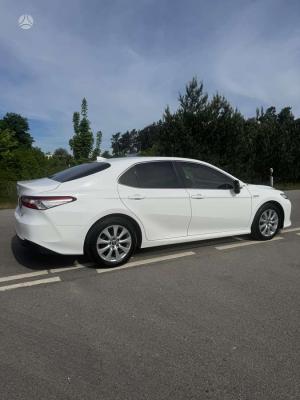 Balts Toyota Camry 2020 Viļņa, ar dzinēja tilpumu 2.49 L un nobraukumu 205 tūkst. km par 18300 €, foto 7 vietnē AUTOMOTO.COM.LV