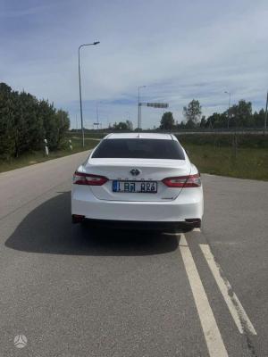 Balts Toyota Camry 2020 Viļņa, ar dzinēja tilpumu 2.49 L un nobraukumu 205 tūkst. km par 18300 €, foto 9 vietnē AUTOMOTO.COM.LV