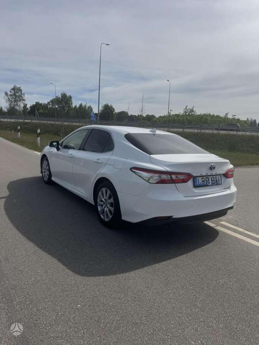 Balts Toyota Camry 2020 Viļņa, ar dzinēja tilpumu 2.49 L un nobraukumu 205 tūkst. km par 18300 €, foto 10 vietnē AUTOMOTO.COM.LV