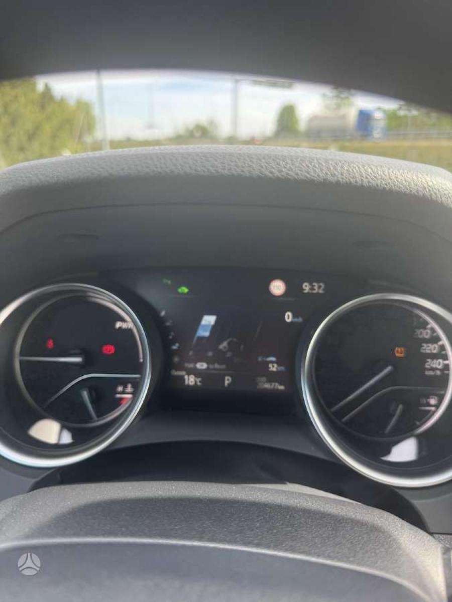 Balts Toyota Camry 2020 Viļņa, ar dzinēja tilpumu 2.49 L un nobraukumu 205 tūkst. km par 18300 €, foto 16 vietnē AUTOMOTO.COM.LV