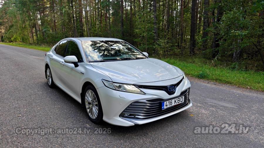 Белый Тойота Камри 2020 в Тарту, объемом двигателя 2.50 л и пробегом 128 тыс. км за 22190 €, фото 5 на AUTOMOTO.COM.LV