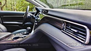Белый Тойота Камри 2020 в Тарту, объемом двигателя 2.50 л и пробегом 128 тыс. км за 22190 €, фото 16 на AUTOMOTO.COM.LV