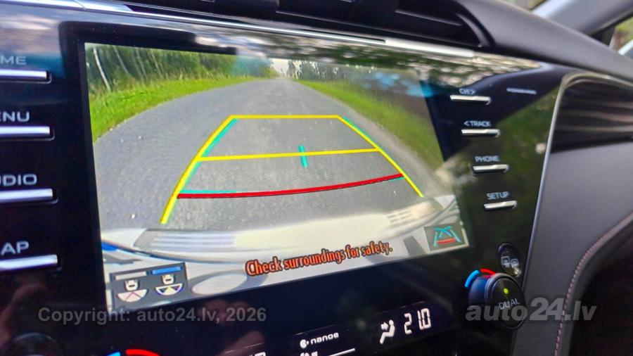 Белый Тойота Камри 2020 в Тарту, объемом двигателя 2.50 л и пробегом 128 тыс. км за 22190 €, фото 17 на AUTOMOTO.COM.LV