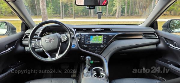 Balts Toyota Camry 2021 Tallina, ar dzinēja tilpumu 2.50 L un nobraukumu 100 tūkst. km par 23990 €, foto 7 vietnē AUTOMOTO.COM.LV