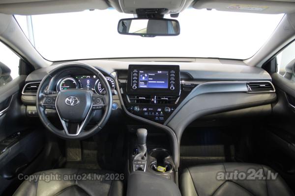 Balts Toyota Camry 2021 Tallina, ar dzinēja tilpumu 2.50 L un nobraukumu 188 tūkst. km par 18490 €, foto 8 vietnē AUTOMOTO.COM.LV
