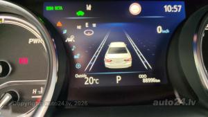 White Toyota Camry 2021 in Tallinn, with an engine capacity of 2.49 L and mileage of 89 thousand km for 26995 €, photo 13 on AUTOMOTO.COM.LV