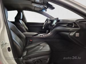 Balts Toyota Camry 2021 Tallina, ar dzinēja tilpumu 2.50 L un nobraukumu 70 tūkst. km par 29990 €, foto 7 vietnē AUTOMOTO.COM.LV
