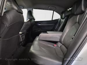 Balts Toyota Camry 2021 Tallina, ar dzinēja tilpumu 2.50 L un nobraukumu 70 tūkst. km par 29990 €, foto 20 vietnē AUTOMOTO.COM.LV