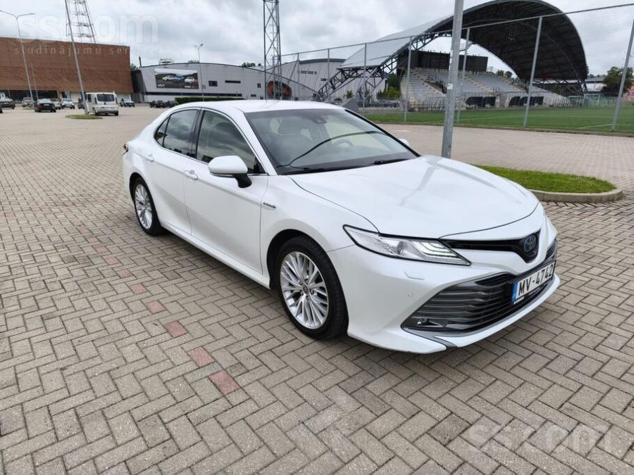 Balts Toyota Camry 2021 Rīga, ar dzinēja tilpumu 2.50 L un nobraukumu 124 tūkst. km par 24500 €, foto 6 vietnē AUTOMOTO.COM.LV