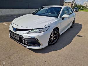 Balts Toyota Camry 2022 Telšiai, ar dzinēja tilpumu 2.49 L un nobraukumu 233 tūkst. km par 18900 €, foto 3 vietnē AUTOMOTO.COM.LV