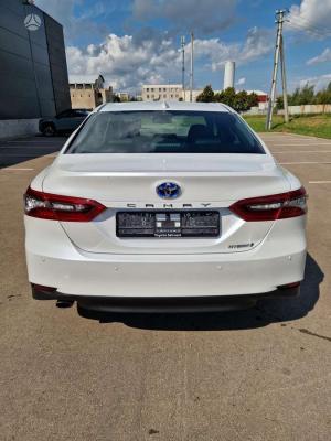 Balts Toyota Camry 2022 Telšiai, ar dzinēja tilpumu 2.49 L un nobraukumu 233 tūkst. km par 18900 €, foto 9 vietnē AUTOMOTO.COM.LV