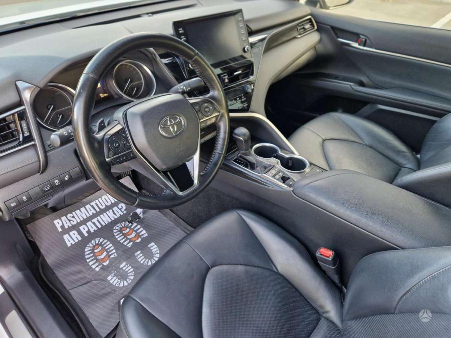 Balts Toyota Camry 2022 Telšiai, ar dzinēja tilpumu 2.49 L un nobraukumu 233 tūkst. km par 18900 €, foto 15 vietnē AUTOMOTO.COM.LV