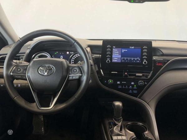 Balts Toyota Camry 2022 Kauņa, ar dzinēja tilpumu 2.49 L un nobraukumu 151 tūkst. km par 22900 €, foto 10 vietnē AUTOMOTO.COM.LV