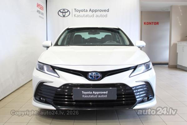 Balts Toyota Camry 2023 Viljandi, ar dzinēja tilpumu 2.50 L un nobraukumu 141 tūkst. km par 23890 €, foto 3 vietnē AUTOMOTO.COM.LV