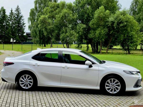 Balts Toyota Camry 2023 Klaipėda, ar dzinēja tilpumu 2.49 L un nobraukumu 178 tūkst. km par 16400 €, foto 8 vietnē AUTOMOTO.COM.LV
