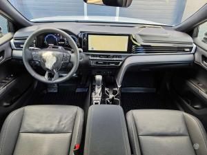 Balts Toyota Camry 2025 Kauņa, ar dzinēja tilpumu 2.49 L un nobraukumu 11 tūkst. km par 20900 €, foto 19 vietnē AUTOMOTO.COM.LV