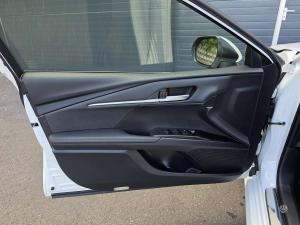 Balts Toyota Camry 2025 Kauņa, ar dzinēja tilpumu 2.49 L un nobraukumu 11 tūkst. km par 20900 €, foto 21 vietnē AUTOMOTO.COM.LV